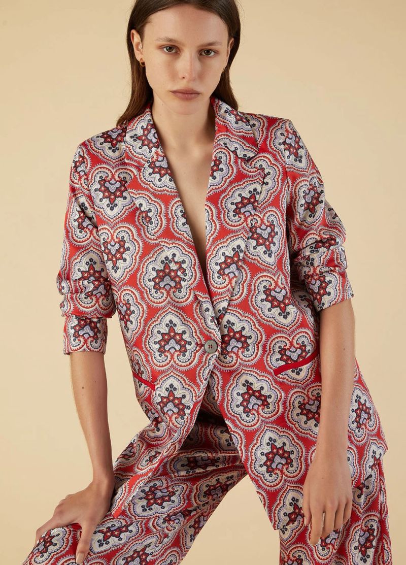 Tailleur stampato all over, by Emme Marella