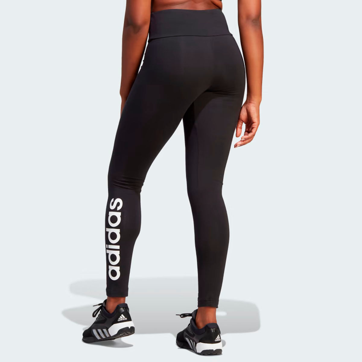 Adidas - Tight high-waisted black leggings with writing on Arteni.it