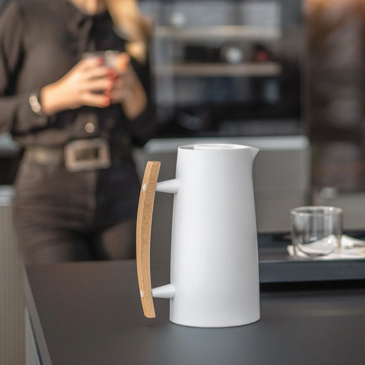 Guzzini - Riviera Icons 1lt Thermal Jug white on Arteni.it