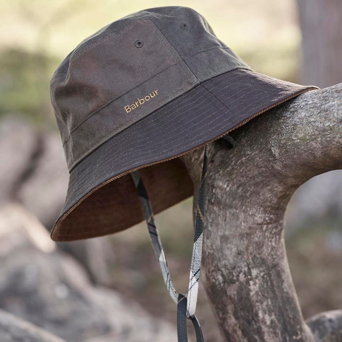 Barbour - Brackley Cotton Fisherman Hat on Arteni.it