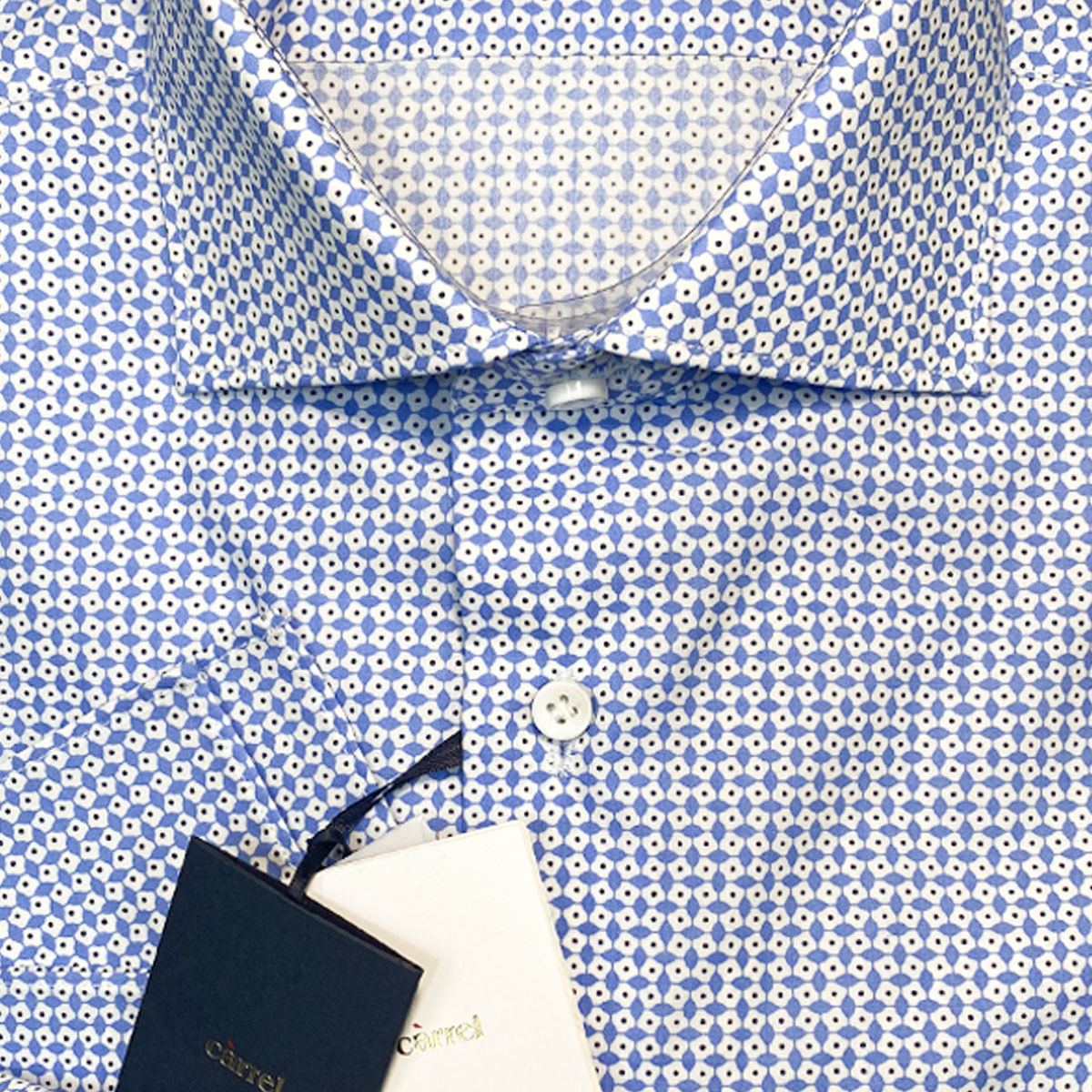 Carrel - Camicia azzurra stampa geometrica su Arteni.it