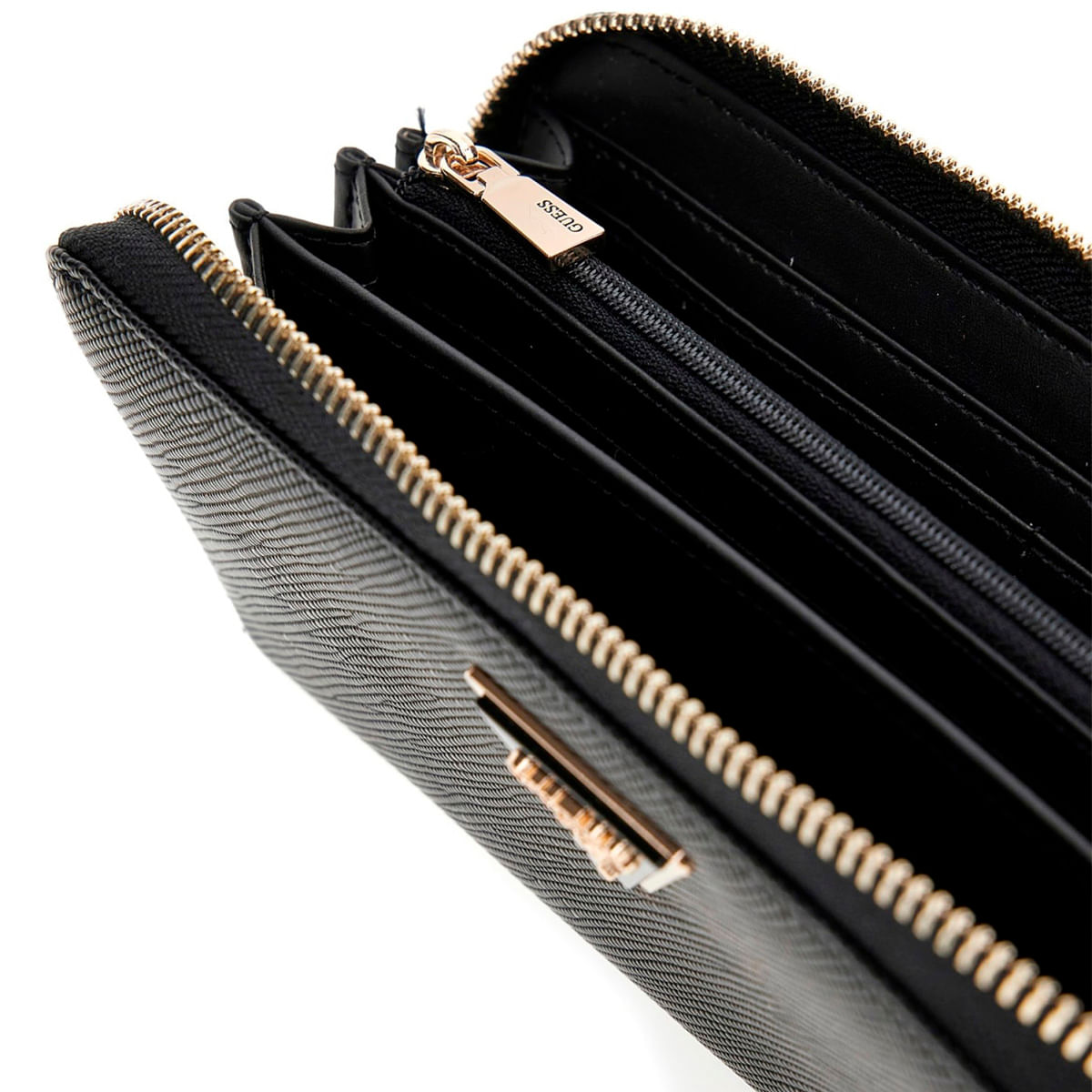 Guess - Laurel Wallet with Triangular Logo on Arteni.it