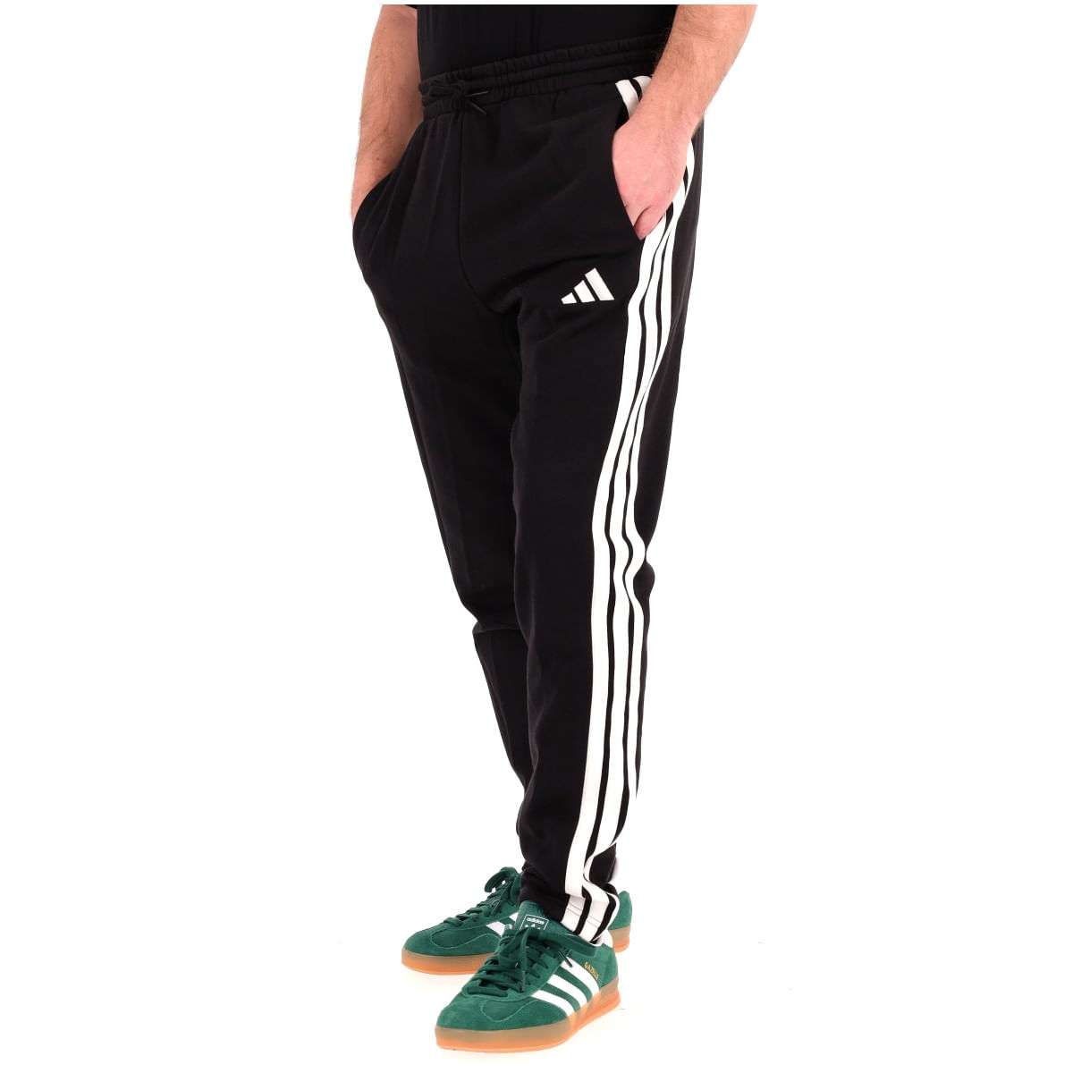 Adidas - Jogger Essentials black without cuffs on Arteni.it